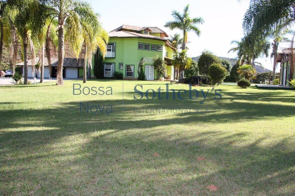 Um paraíso na serra - Casa em Condomínio - Pedro do Rio, Petrópolis - RJ