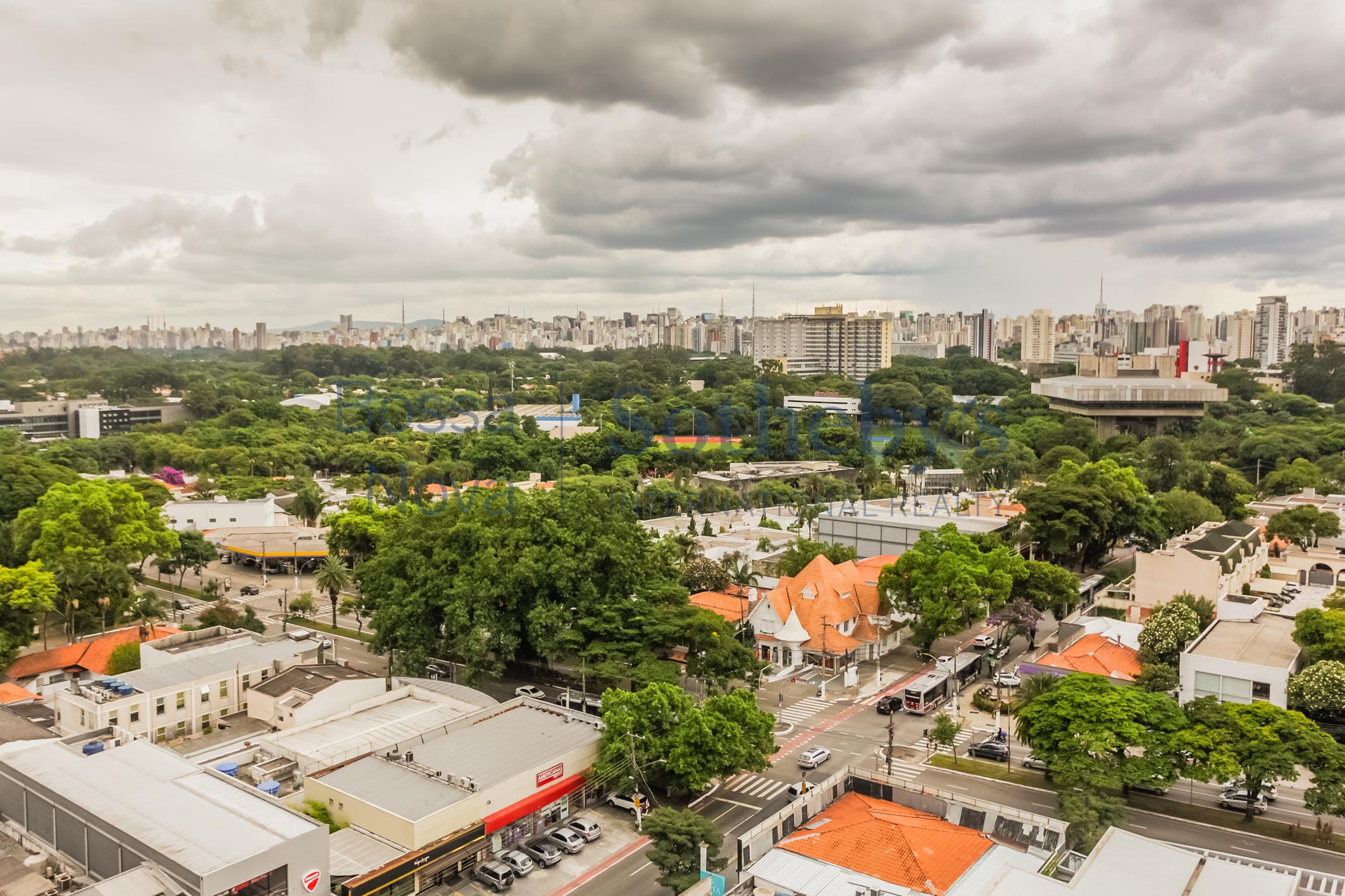 Apartamento com vista panorâmica - Moema, São Paulo - SP